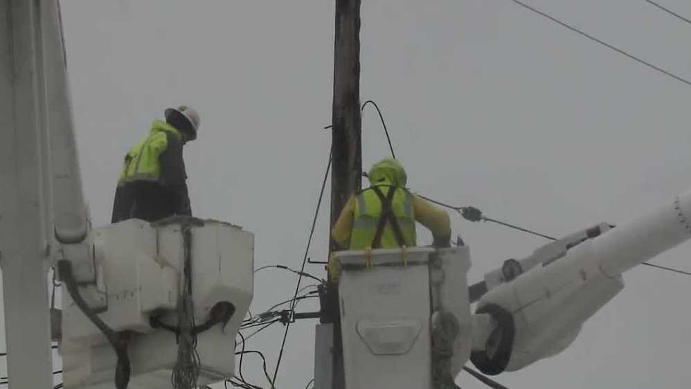 Power outages hit southeastern Wisconsin after overnight storms Power outages hit southeastern Wisconsin after overnight storms