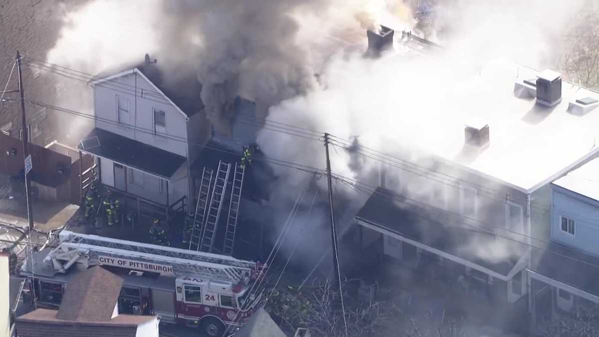 Massive fire rips through Pittsburgh duplex sending smoke into air