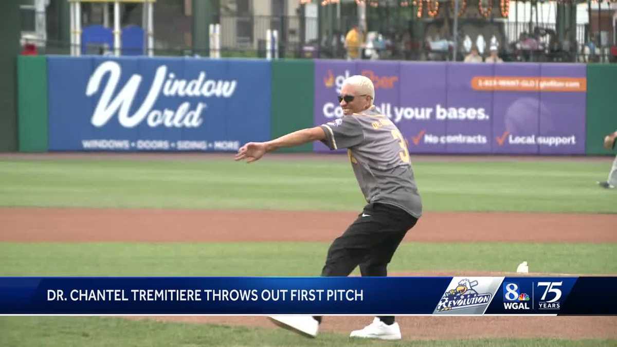 Former York High basketball star returns to throw out first pitch at ...