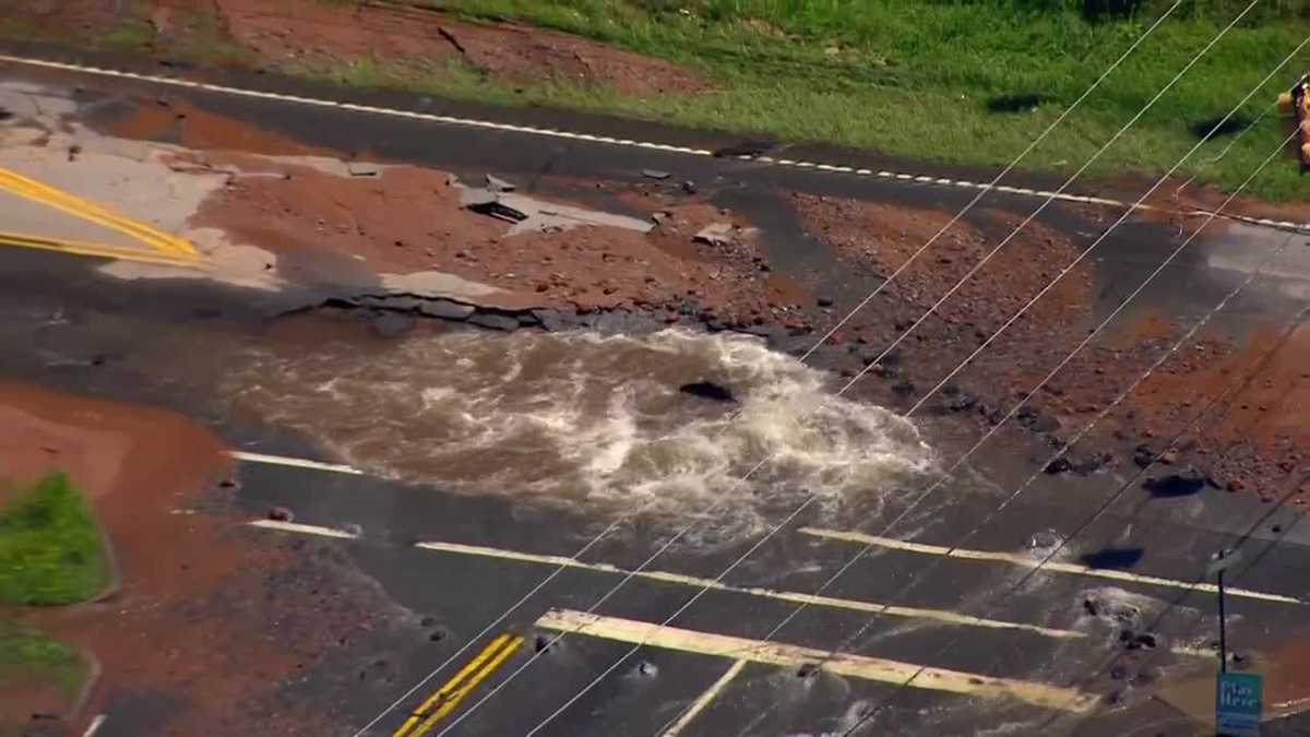 Roads closed in Greer due to water main break