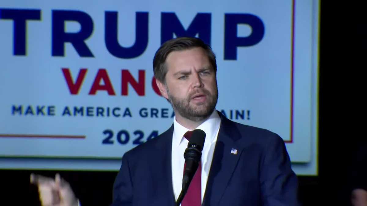 U.S. Sen. JD Vance holds rally in Racine 8 days before Election Day