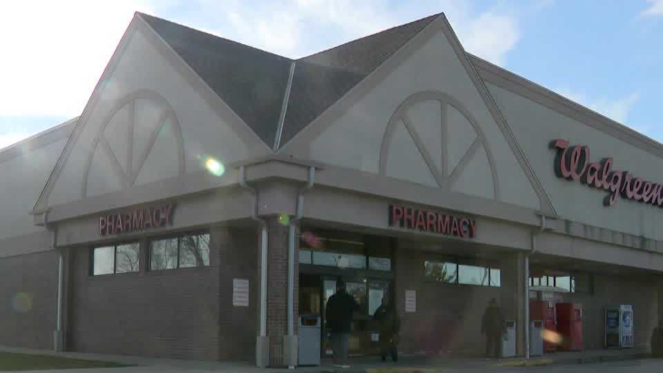 Two Milwaukee Walgreens closing this week