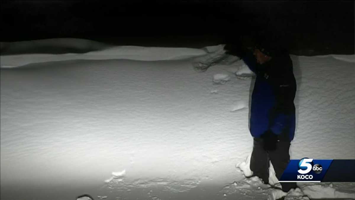 WATCH: 6-foot snow drift seen in northwest Oklahoma City