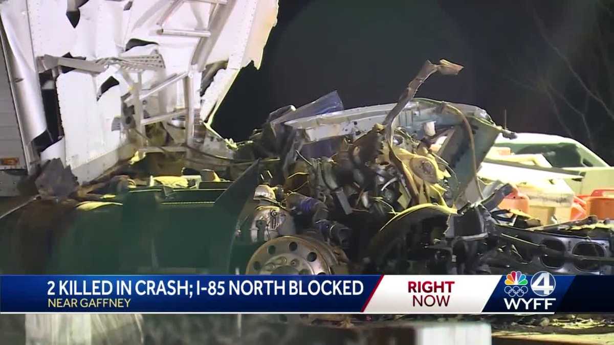 Coroner: 2 dead in fiery I-85 crash involving six vehicles near Gaffney