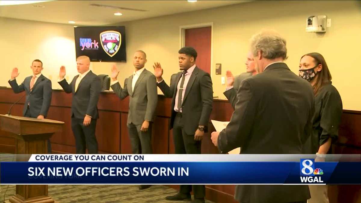 New York City police officers sworn in
