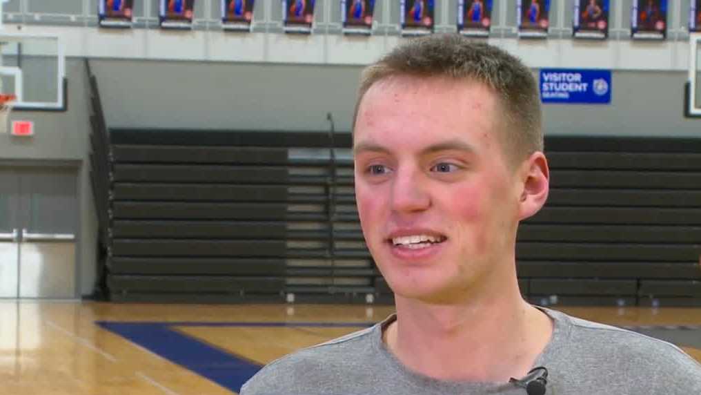 Sandfort emerges as star for the Hawkeyes