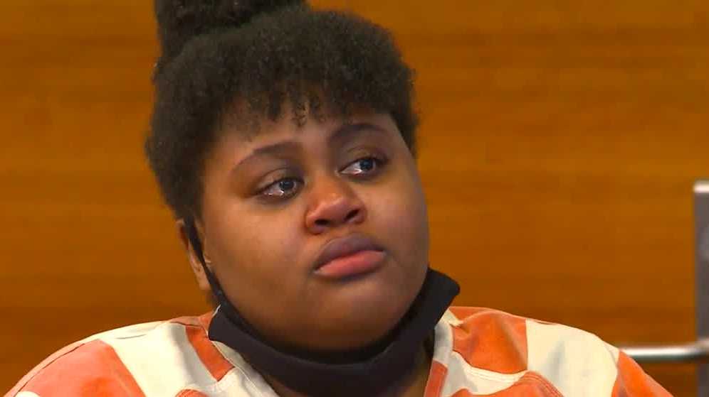 Pieper Lewis placed back on probation during sentencing hearing