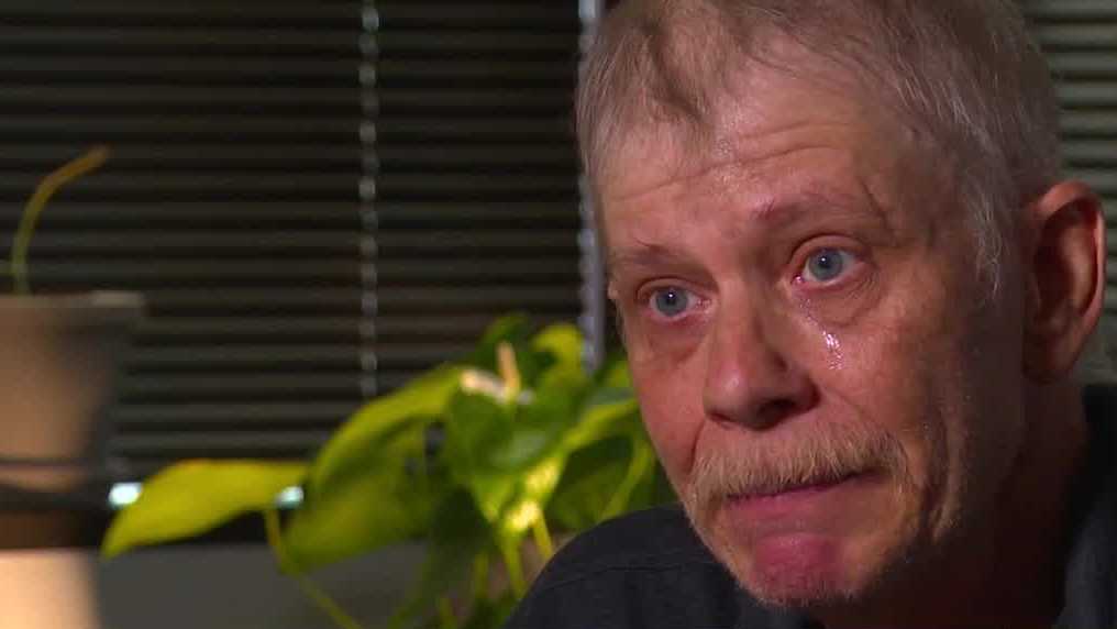 Iowa man with cancer regains access to debit card after 2 weeks