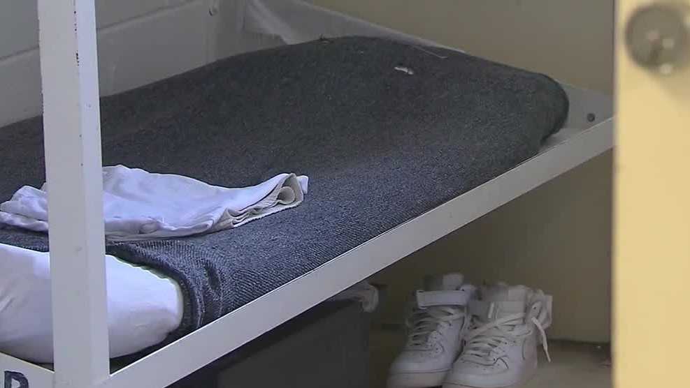 Current, former inmates on conditions inside Alabama prisons