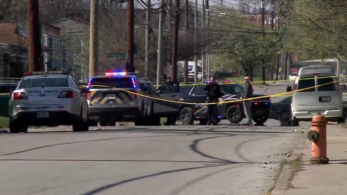 LMPD: Man assaulted in Taylor Berry neighborhood