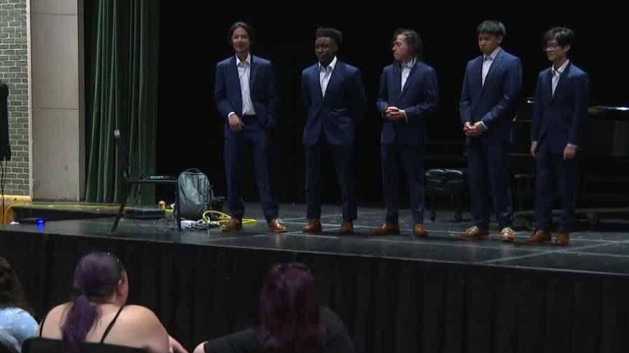 Des Moines North group Team FrostByte pitches app to NASA