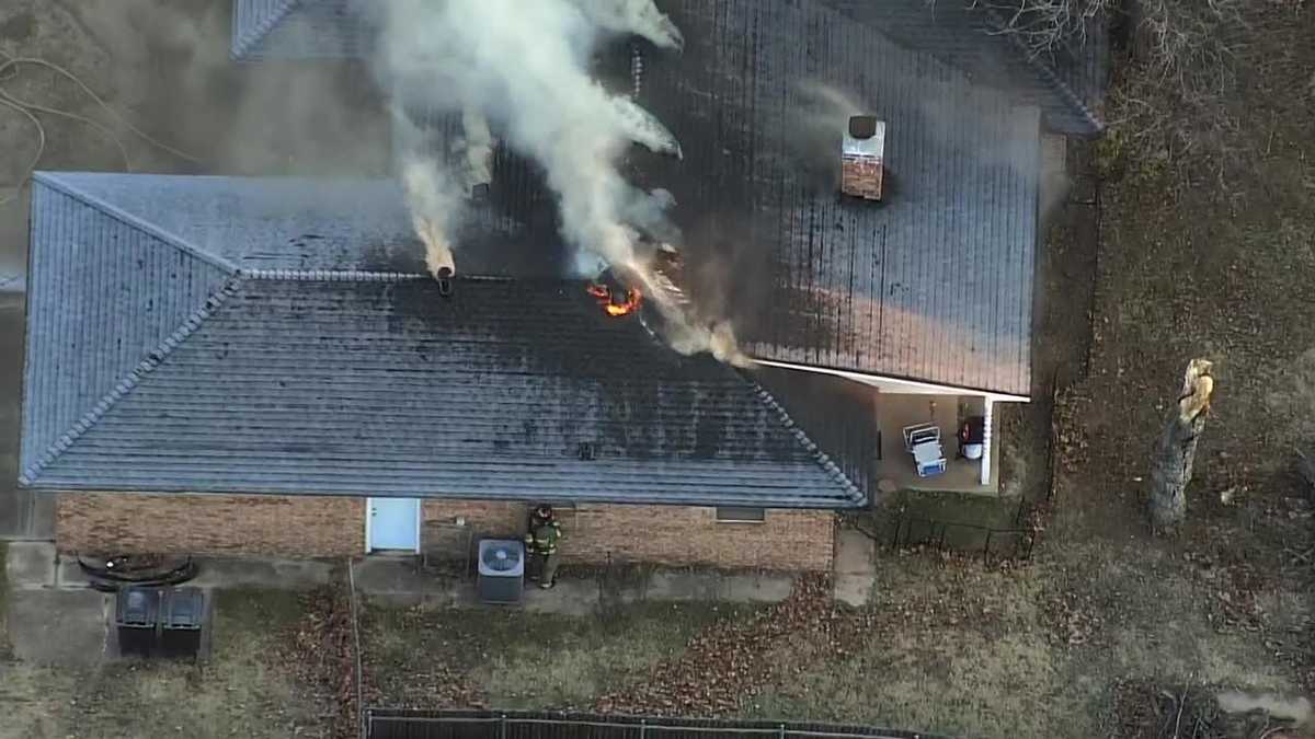 Crews battle second morning house fire in Moore neighborhood