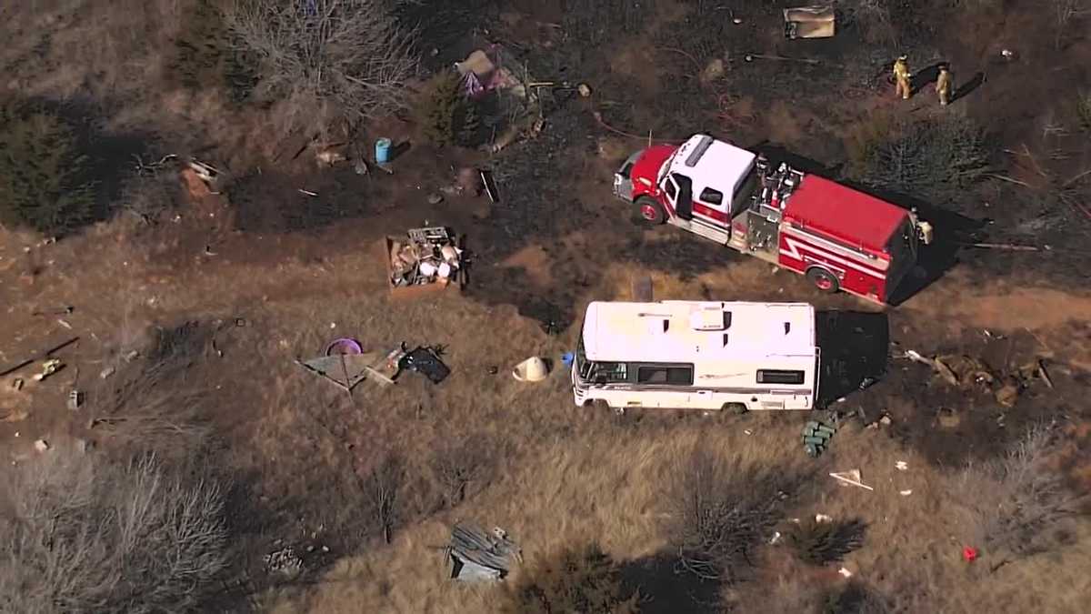Sheriff: Tuttle grass fire traps person inside travel trailer