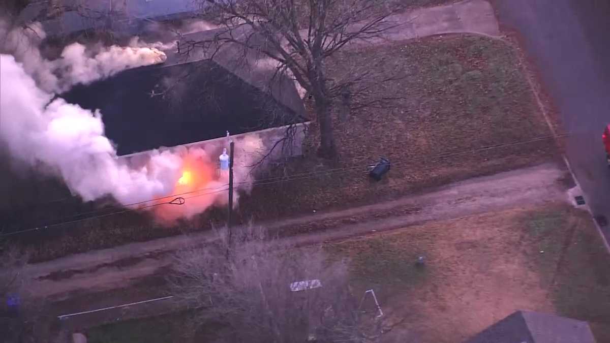 SKY 5 LIVE: Norman crews battling house fire