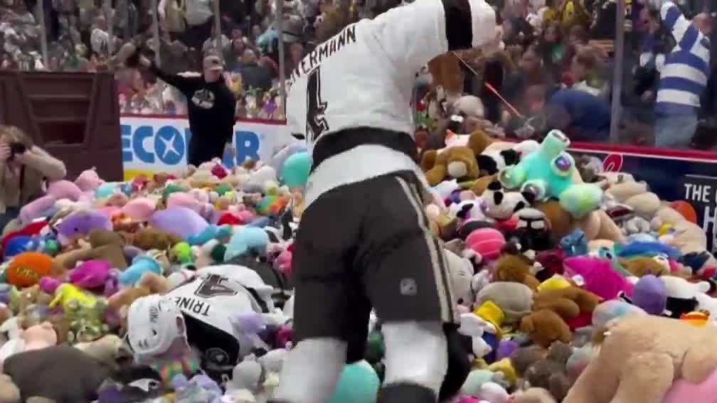 Hershey Bears to host annual teddy bear toss this Sunday