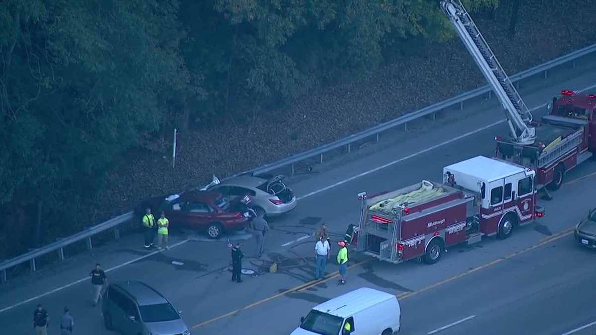 Fatal crash closes lanes on Dixie Highway in Meade County Fatal crash closes lanes on Dixie Highway in Meade County