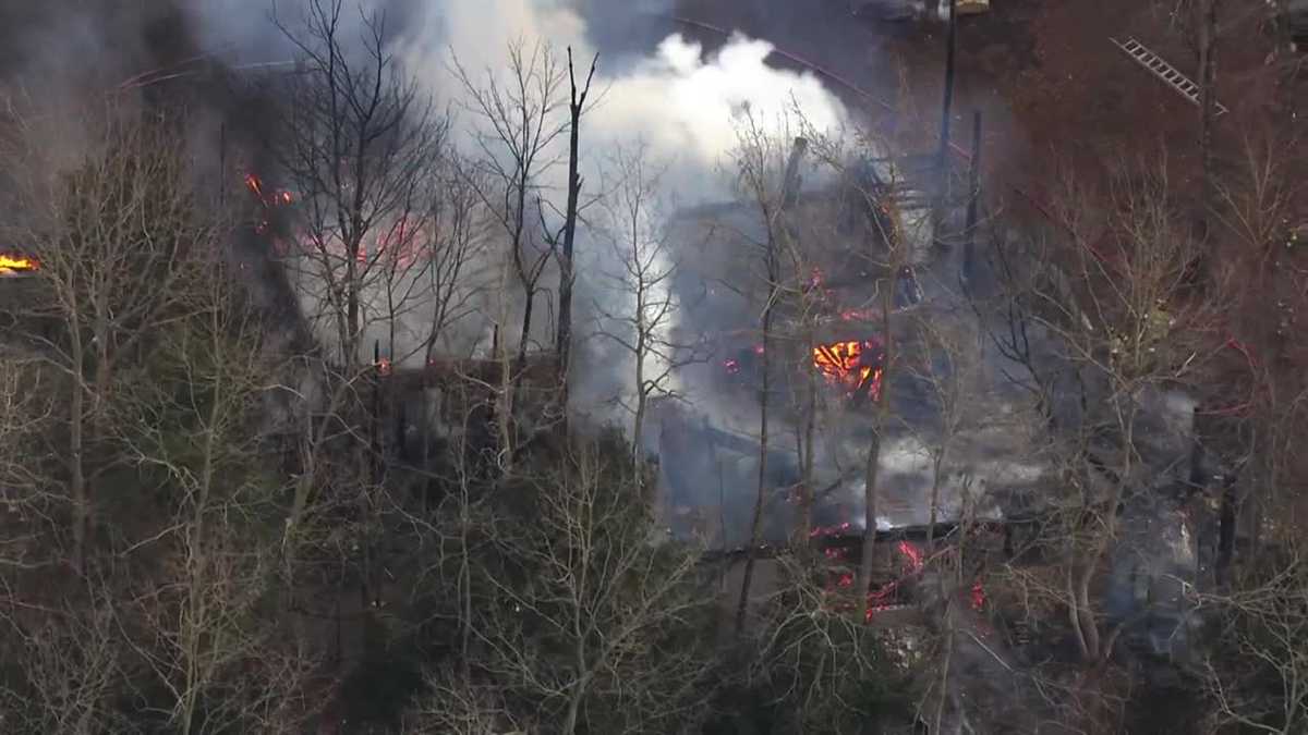 WATCH: Crews battle heavy smoke, flames in Butler County house fire