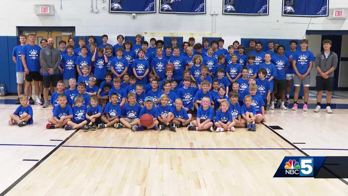 Young hoopers learning new skills from college and overseas players in ...