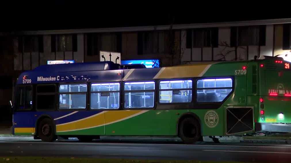 Man hit and killed by Milwaukee County bus in Greenfield