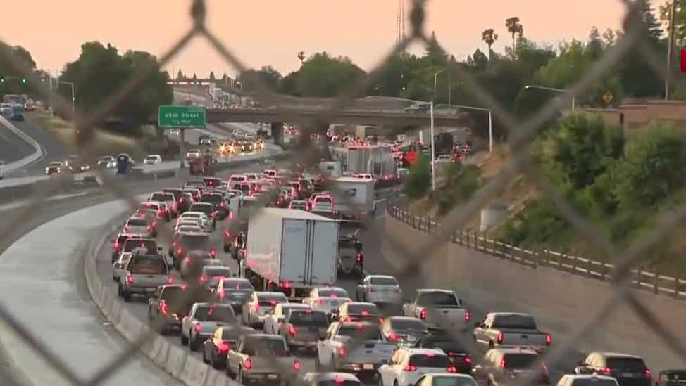 Woman dies after being struck by vehicle on Highway 50 in Sacramento County