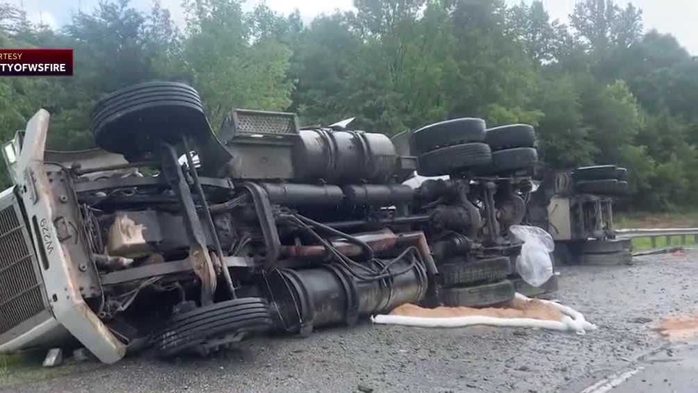 North Carolina tractor trailer wreck causes gas leak