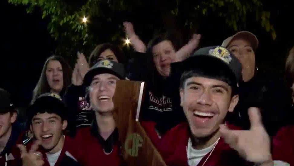 'It's so surreal': Colusa welcomes home football team after winning ...