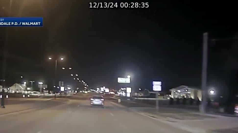 Watch: Greendale Walmart robbery chase ends in Milwaukee