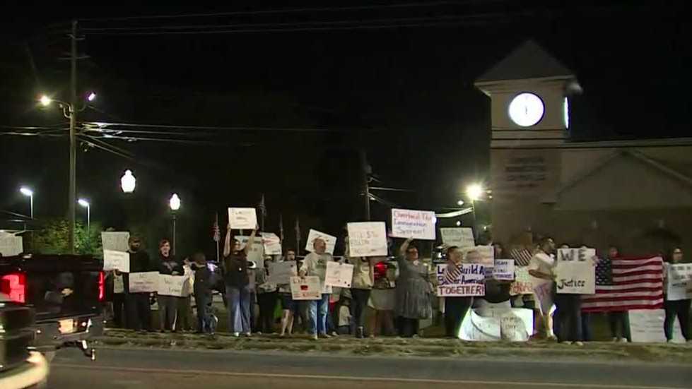 Jemison protestors speak out against driver's license checkpoints after ...