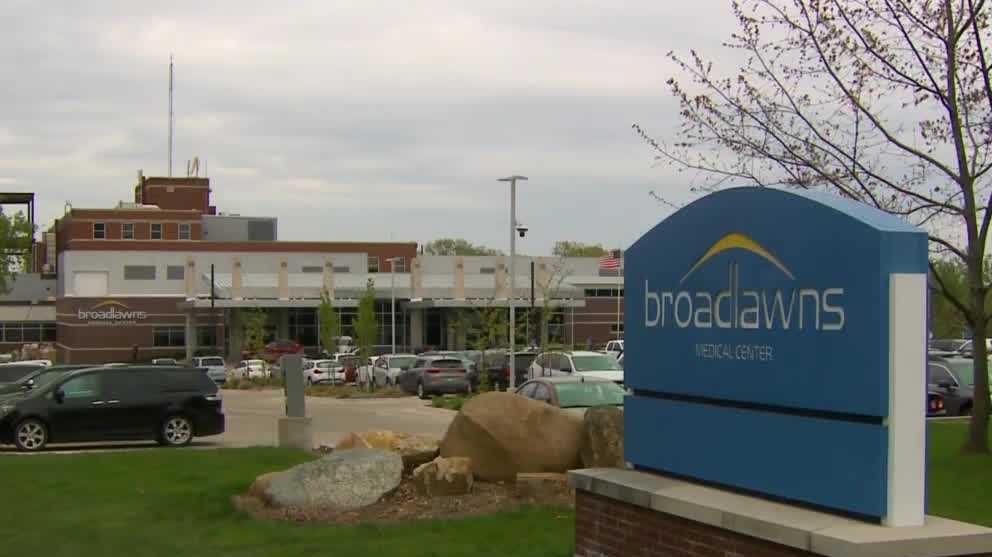 Broadlawns Medical Center: Vaccine mandate for employees going 'better ...