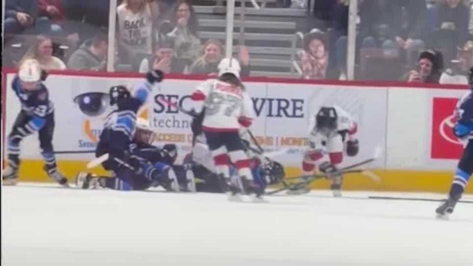 Kids ice hockey brawl video at Hershey Bears game goes viral