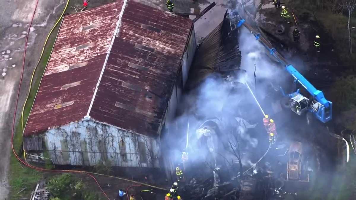 Firefighters battle large fire in Washington County