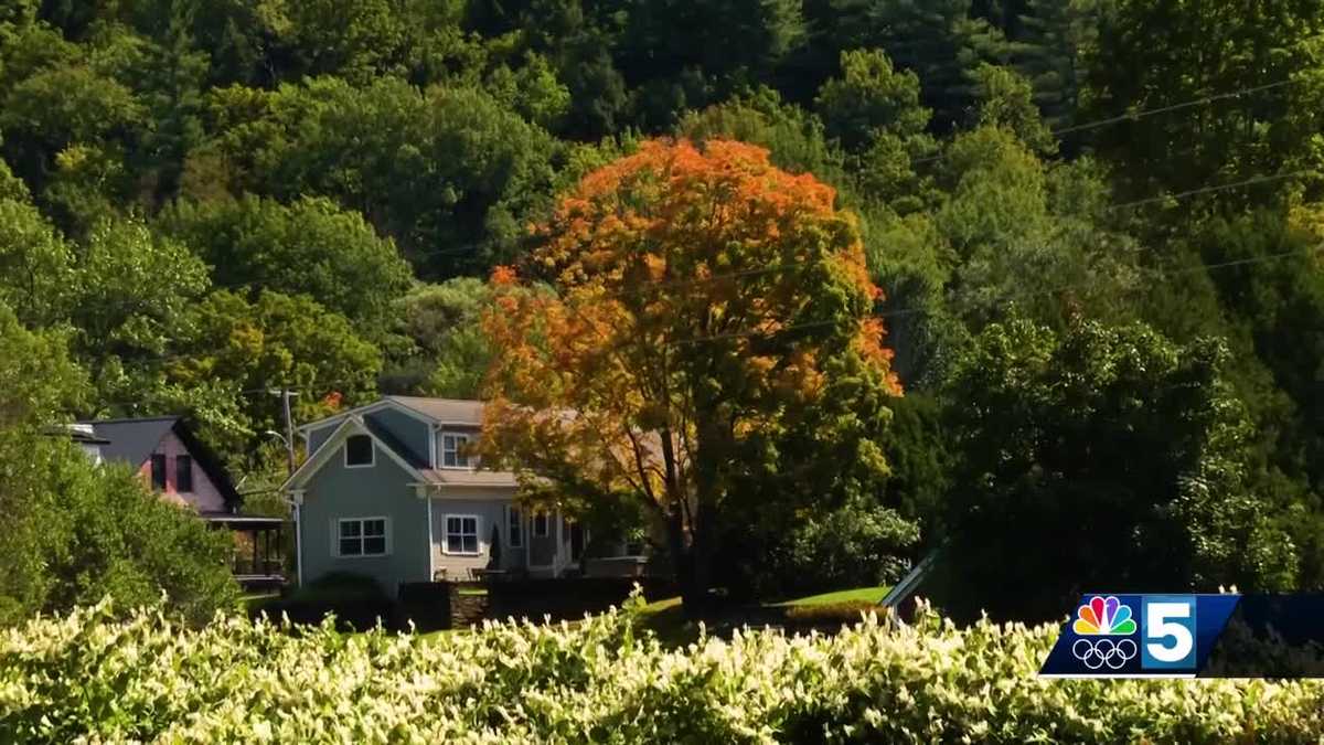 Vermont businesses prepare for busy fall foliage season