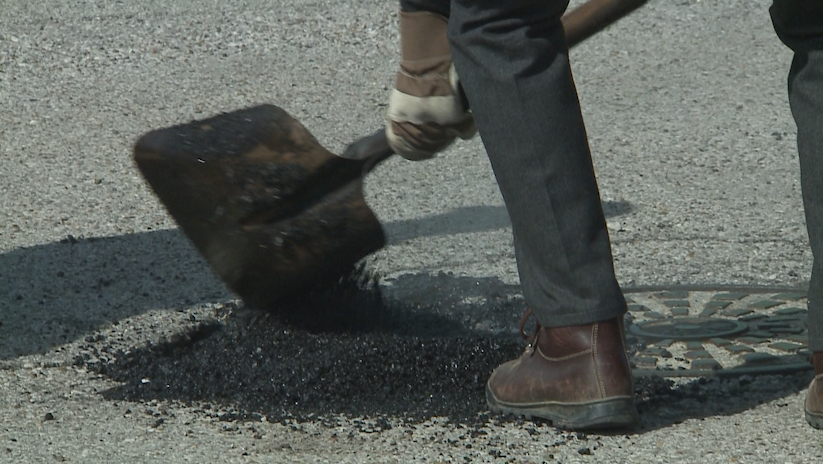 Metro Public Works working to fill roughly 40,000 potholes during this ...