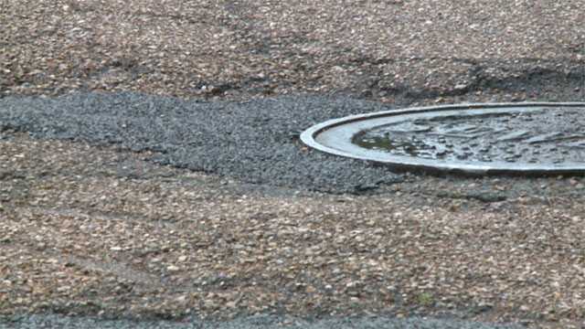 City responds after Belhaven residents step up to fill potholes