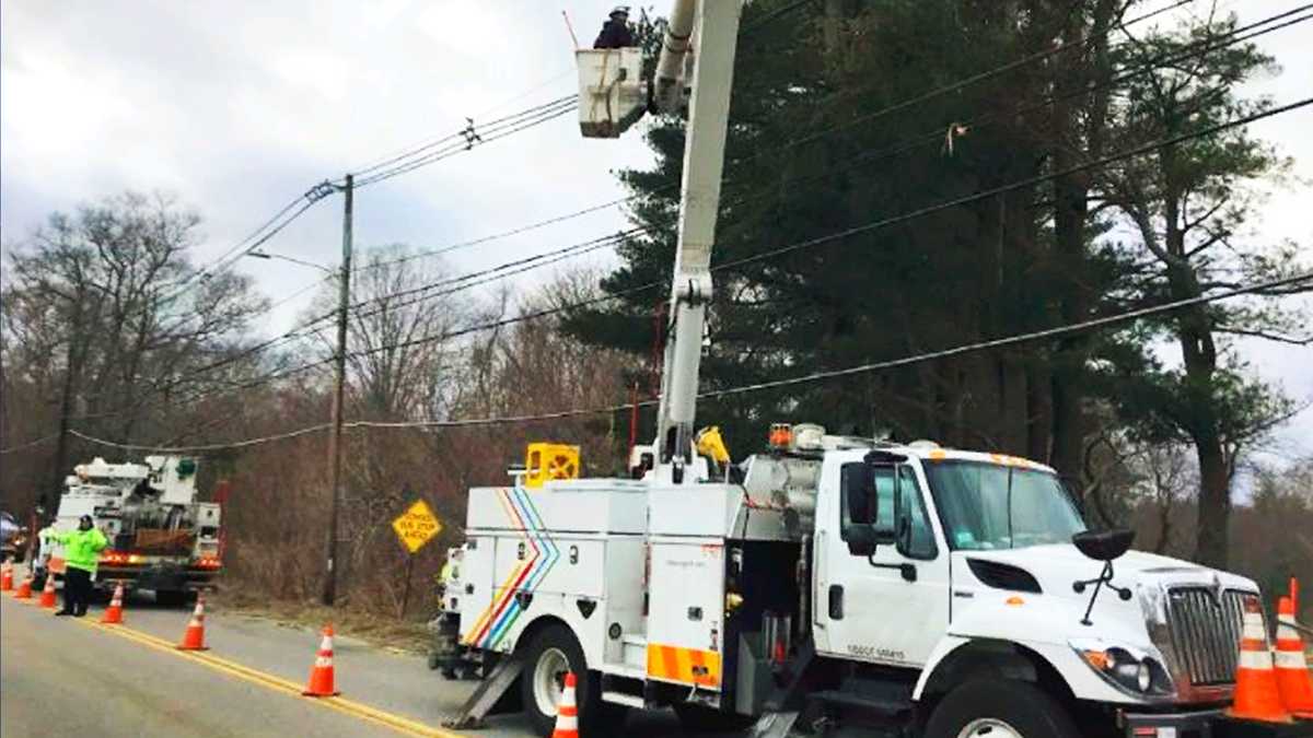 North Carolin: Power outages starting to climb as thousands are left in ...