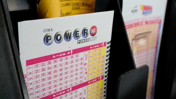 Powerball jackpot climbs to $865 million