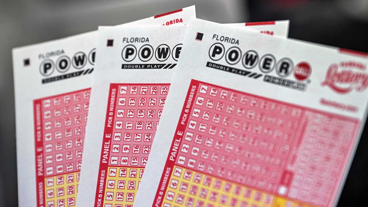 Powerball Jackpot Climbs To 685 Million After Christmas Drawing