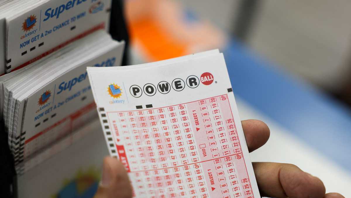 Powerball jackpot hits $1.8 billion