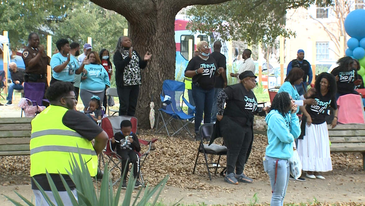 Prayer rally and concert held to benefit those in need