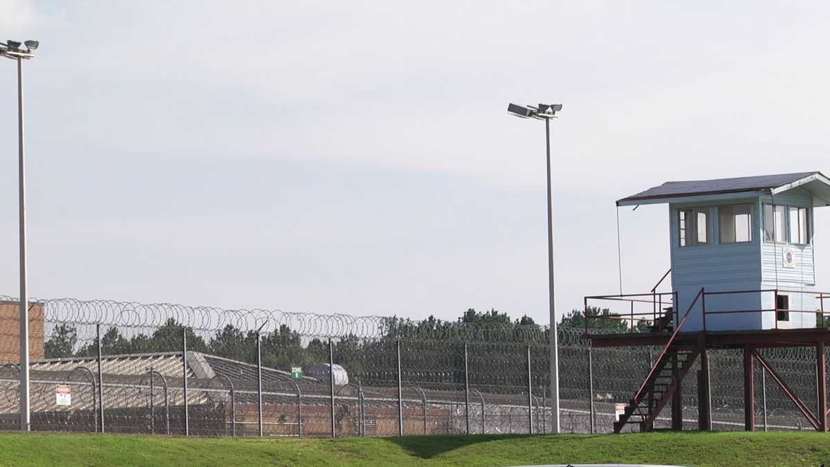 Alabama House resumes work on prison construction bill