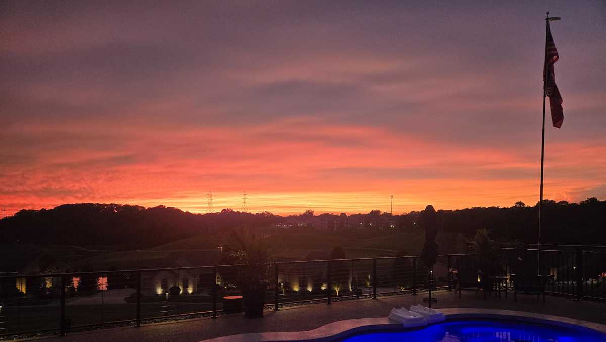 PHOTOS: Incredible sunset dazzles in Cincinnati sky Monday night