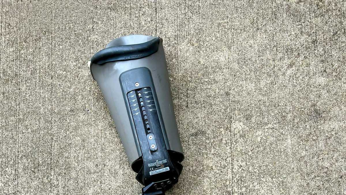 North Carolina: Detached prosthetic leg found near downtown park