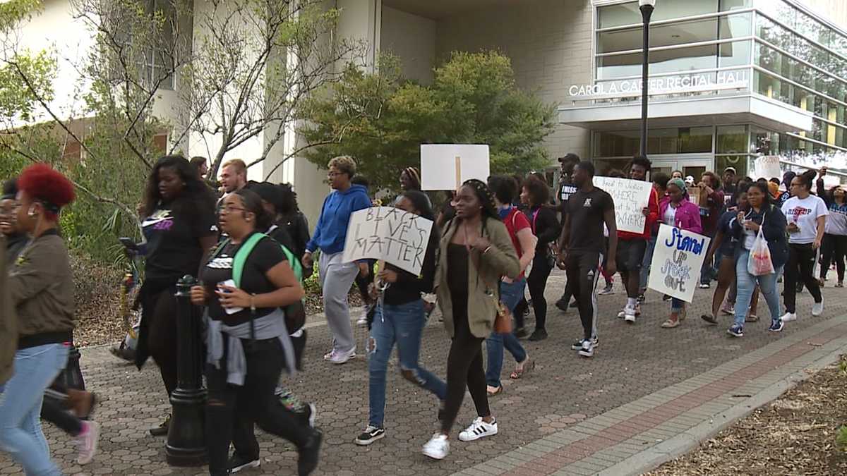 "It just hurts"- Georgia Southern students protest racially charged ...