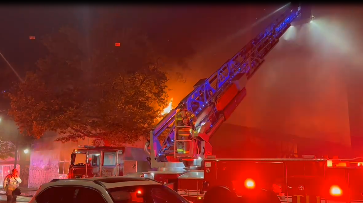 Large fire breaks out at commercial building in Providence, R.I.