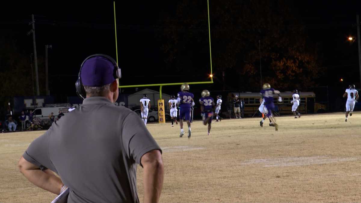 Male runs away with first round win over PRP