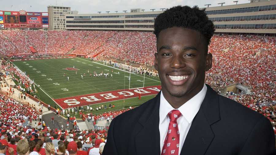 Badgers wide receiver charged with felony sexual assault