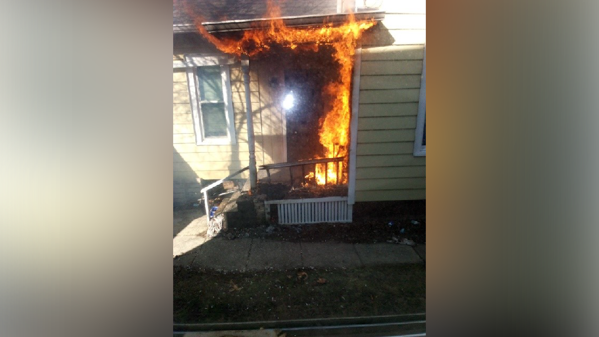 Neighbor saves Racine family from fire as home had no working smoke ...