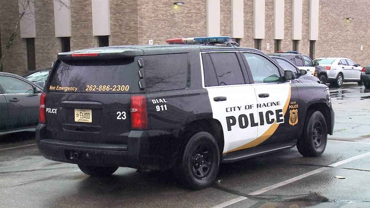 Police asking residents to avoid scene of death investigation in Racine