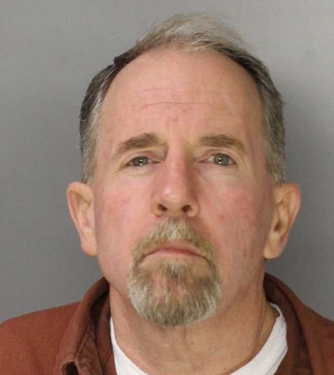 Franklin County man accused of pointing gun at officers who knocked on ...