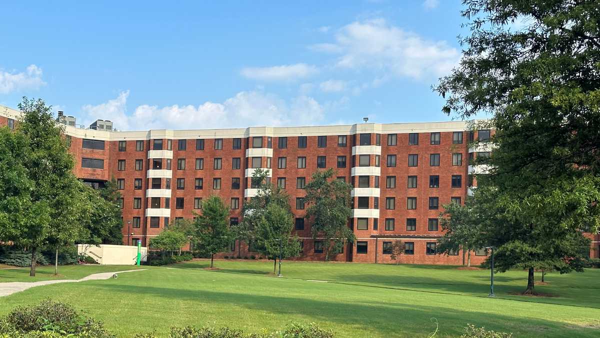 Student housing at an Alabama college at capacity